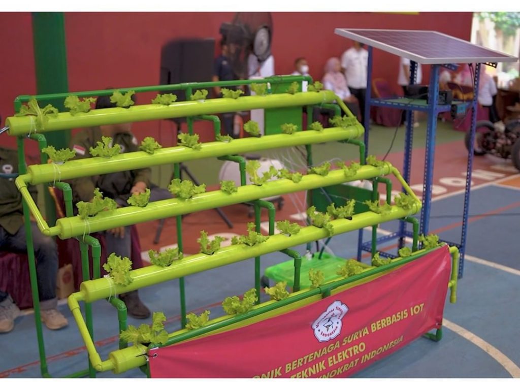 HIDROPONIK BERTENAGA SURYA BERBASIS INTERNET OF THINGS – Teknik Elektro